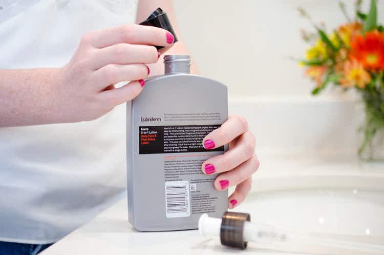 5 Ingenious Ways to Get the Last of the Lotion Out of a Bottle - The ...