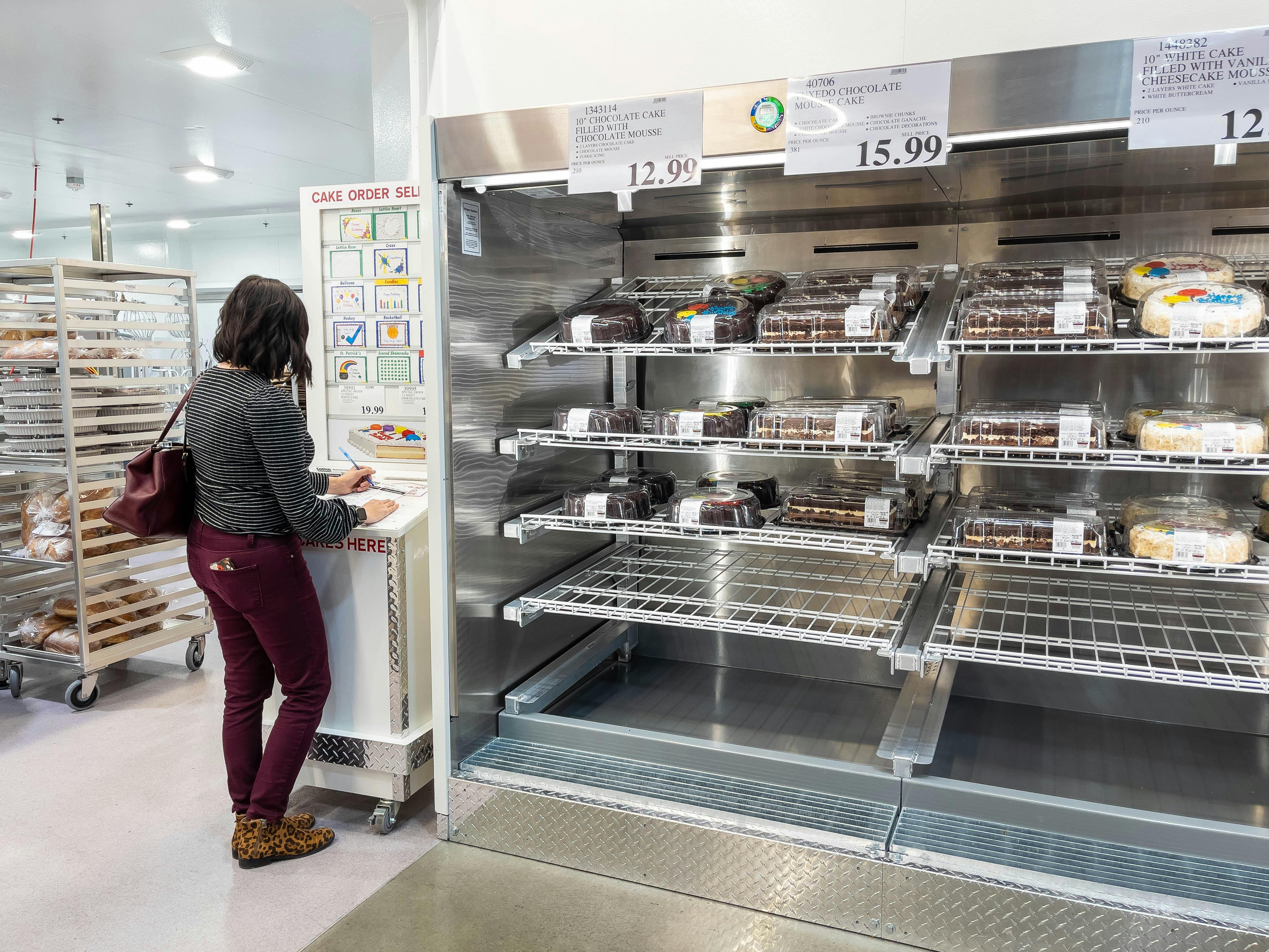 12 Sweet Costco Bakery Secrets That You Need to Know - The Krazy Coupon ...