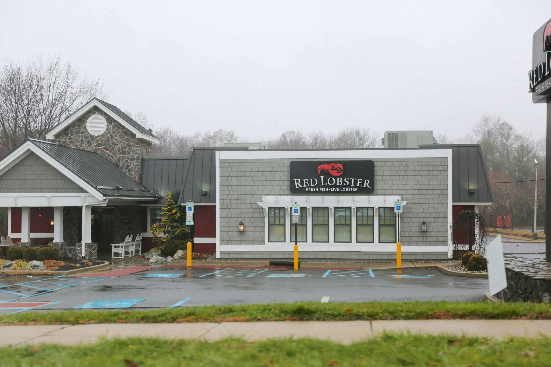 Every Monday Restaurant Deal You Can Grab Every Week - The Krazy Coupon ...