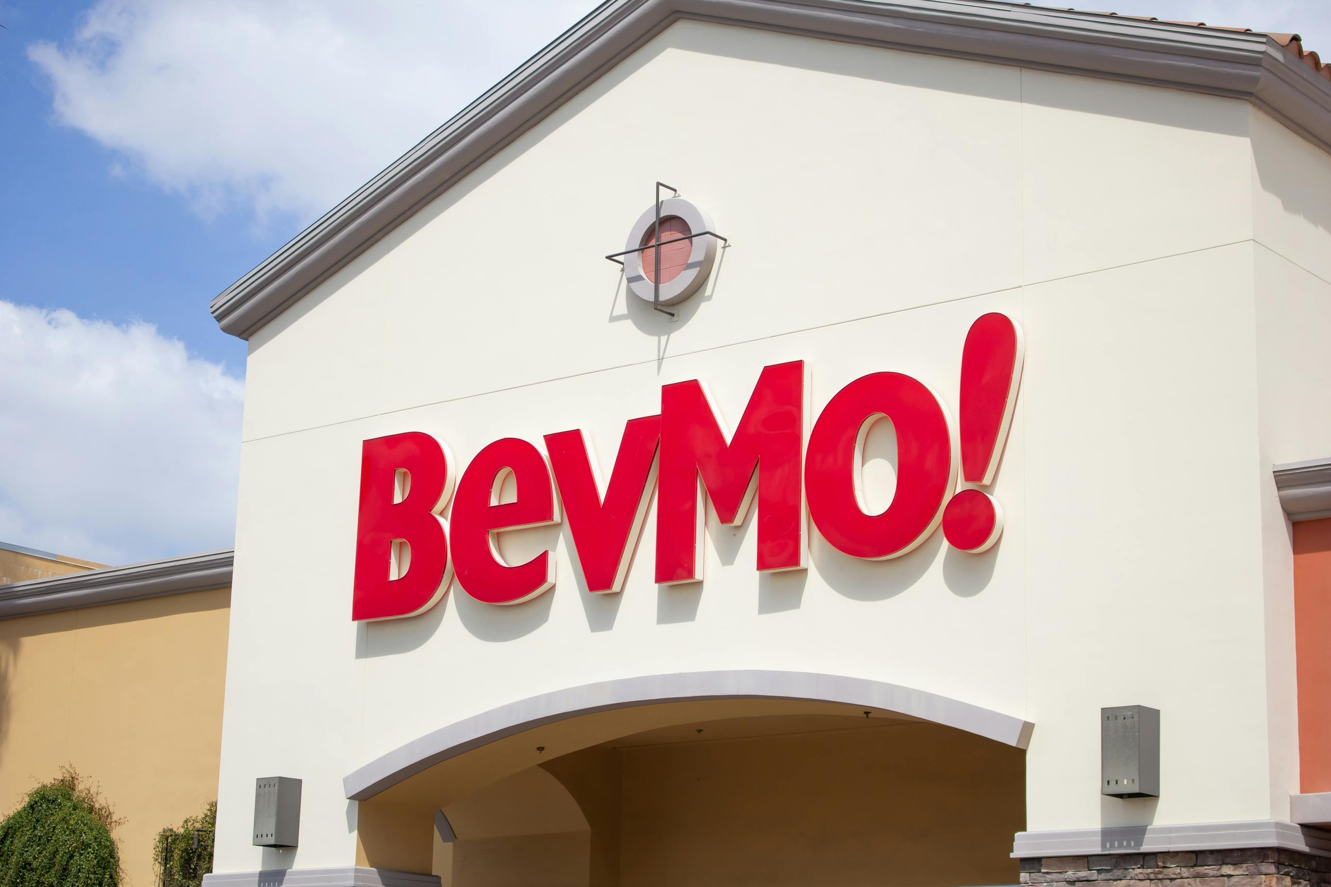 Wine Deals Happening Right Now (June 2023) - The Krazy Coupon Lady