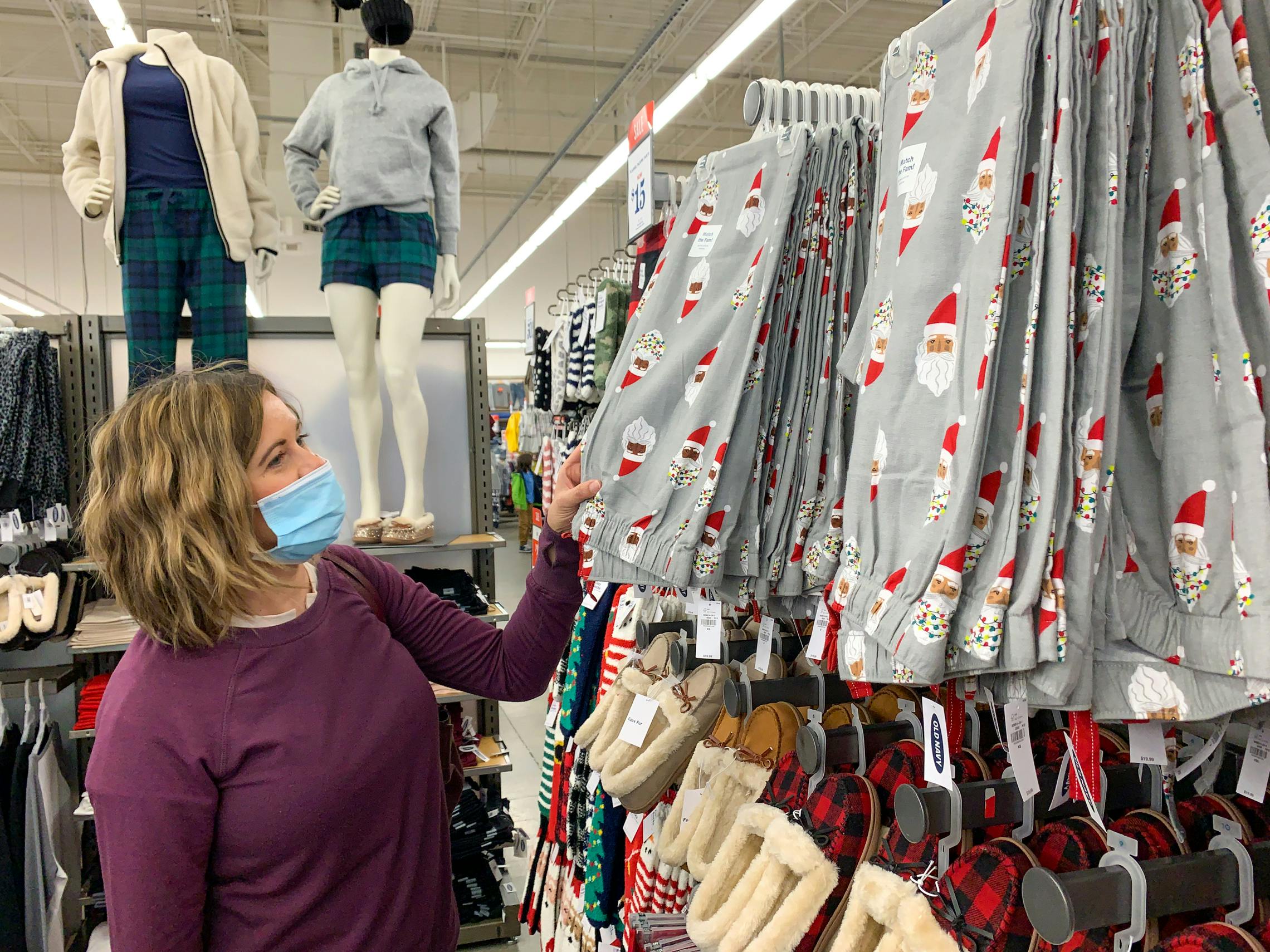 Old Navy Black Friday 2022: Here's How You Get the Best Deals - The ...