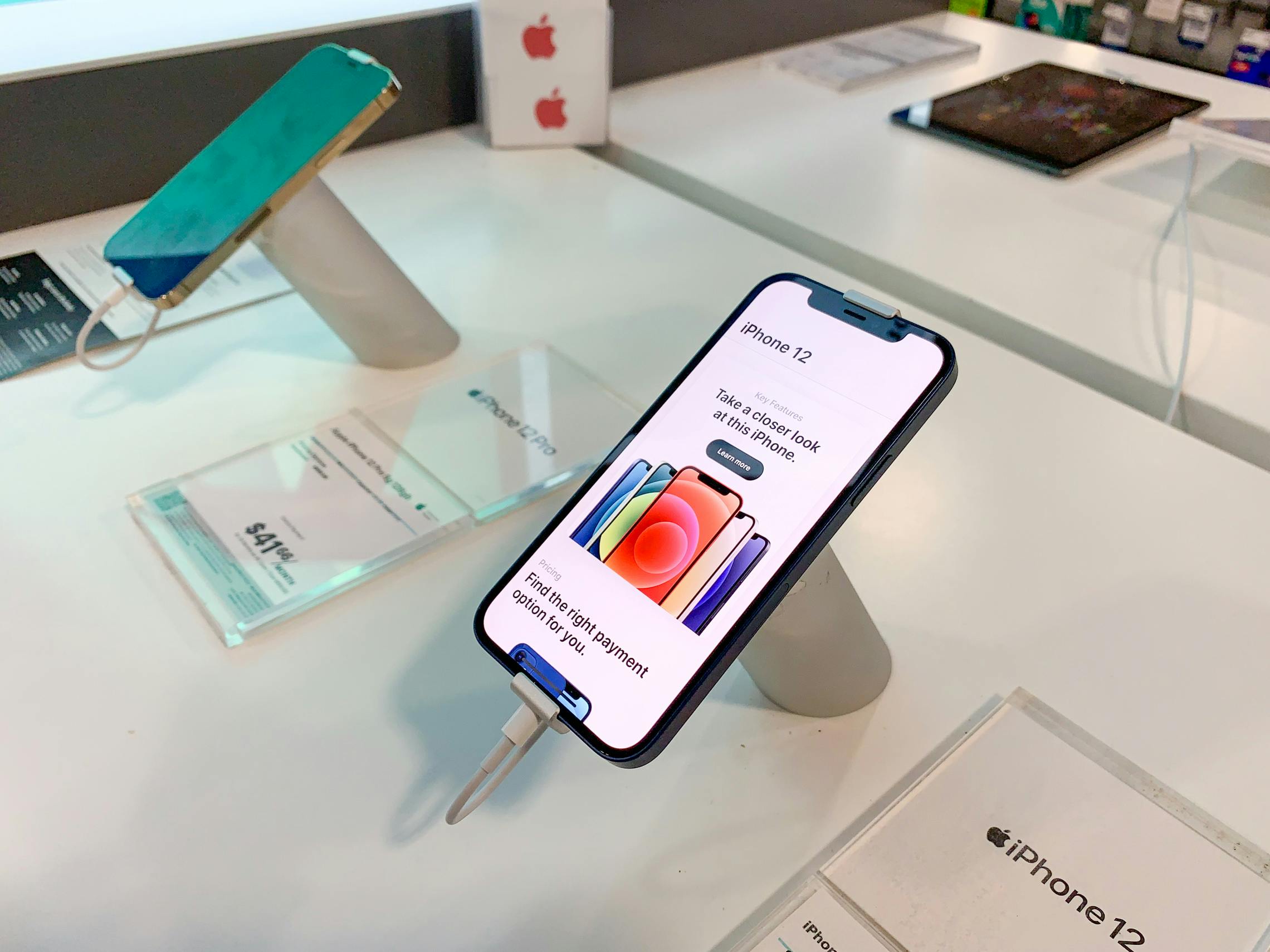 The Best iPhone Black Friday Deals to Expect for 2023 - The Krazy ...