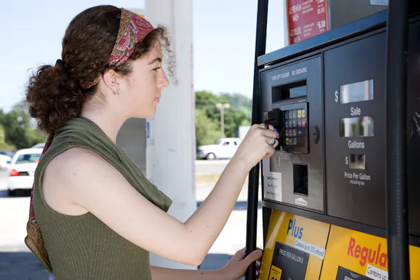 These Are the 8 Best Gas Credit Cards to Save You at the Pump - The ...